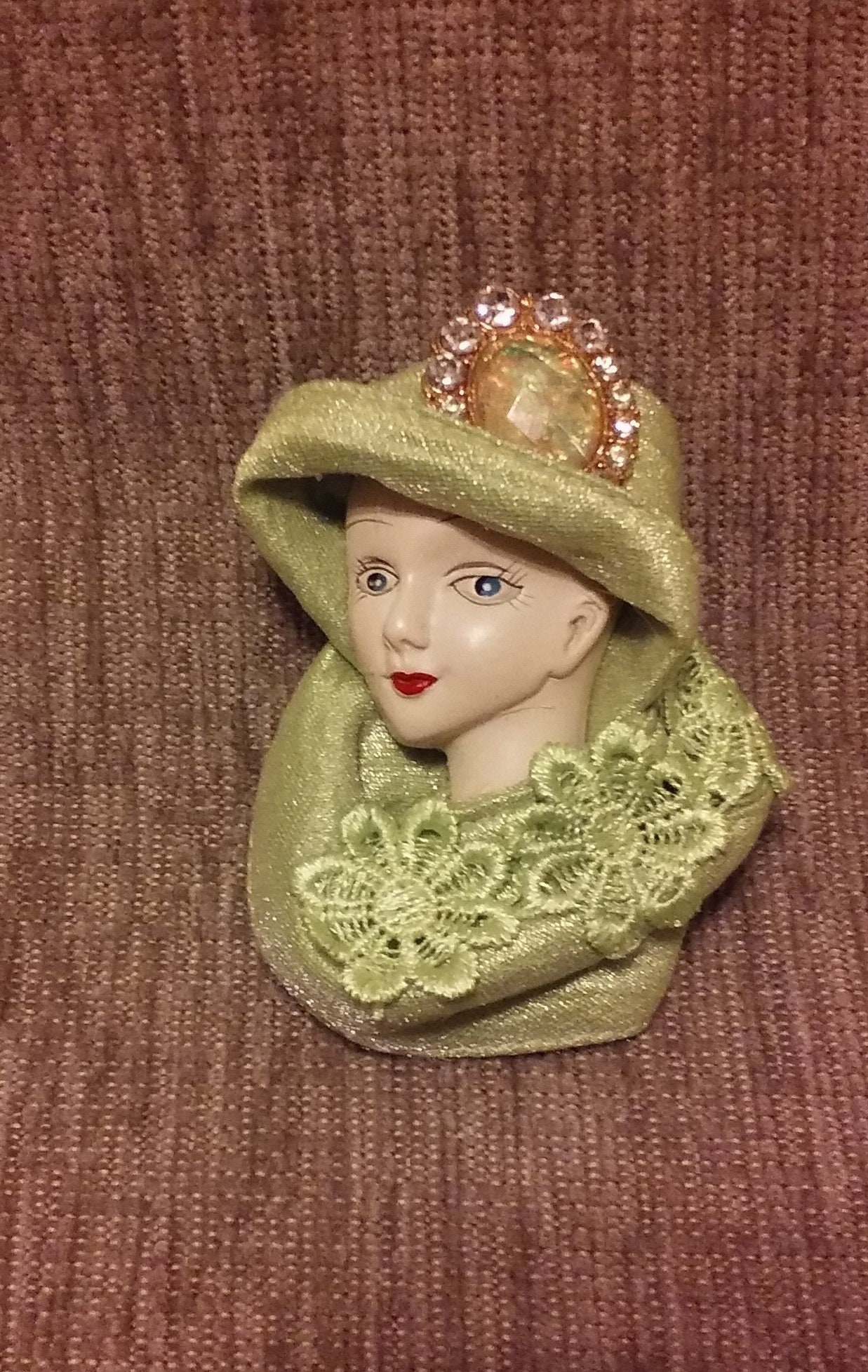 Lovely in Lime Lady Face Brooch, Pin, Porcelain-like - Etsy UK