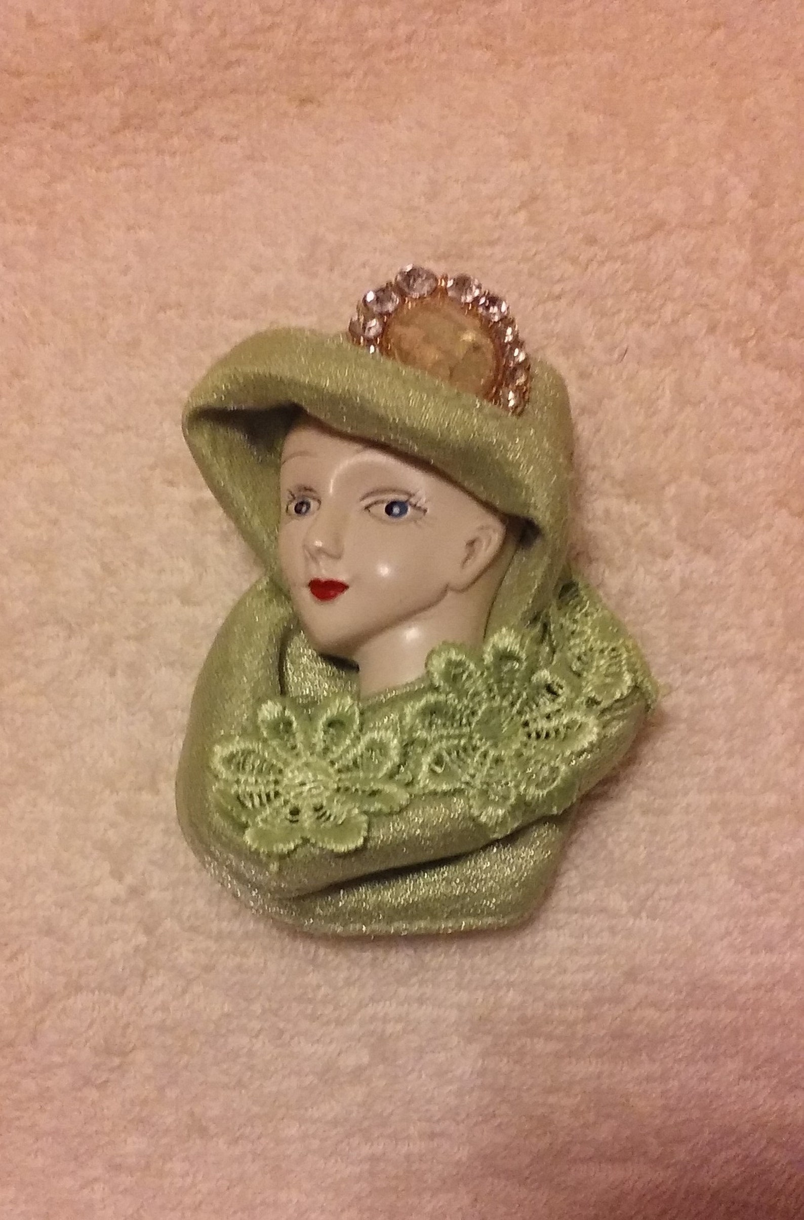 Lovely in Lime Lady Face Brooch, Pin, Porcelain-like - Etsy UK