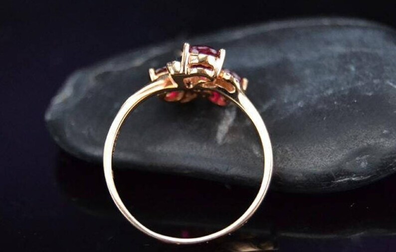 Clover Ring Red Ruby Diamond Engagement Ring in 18k Rose Gold - Etsy