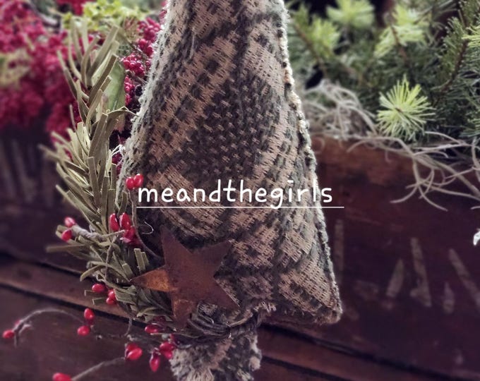 Primitive Tree, Christmas Tree, Vintage Inspired Coverlet, Christmas ...