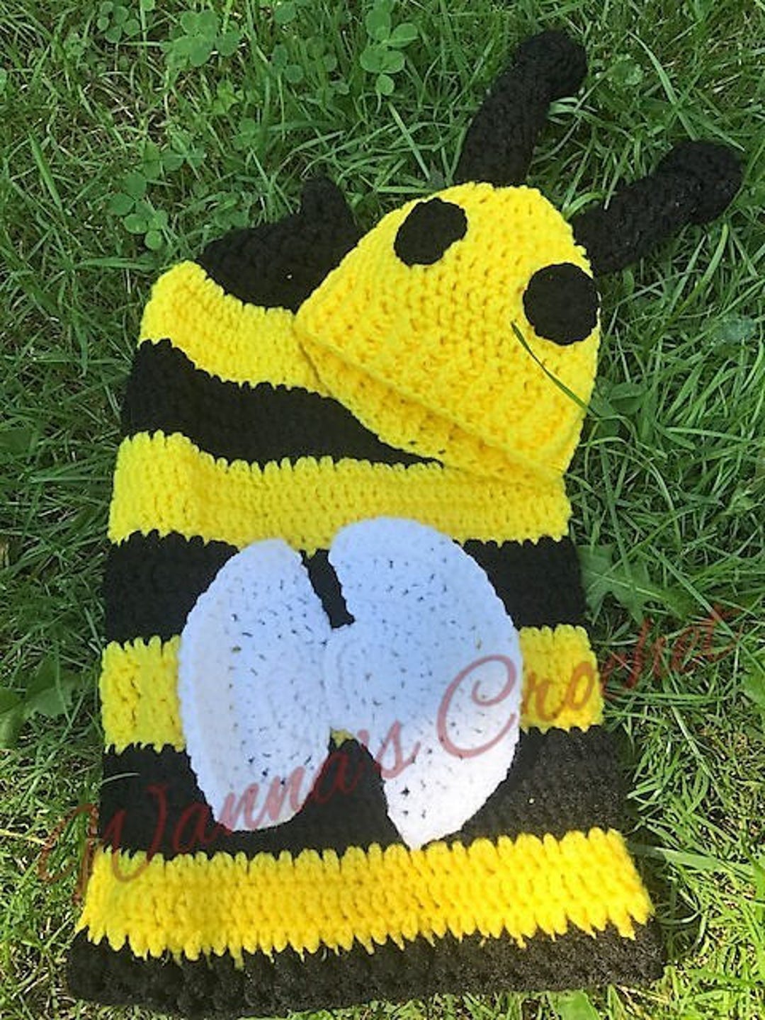 Bumble Bee Bunting Photo Prop and Hat Set. Bee Halloween Costume ...