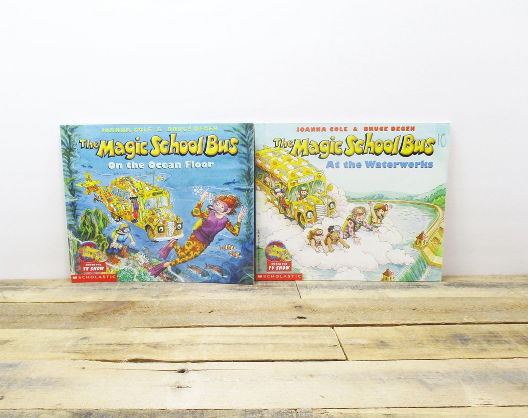 TWO 1990s Magic School Bus Books - 'on the Ocean Floor' and 'at the ...