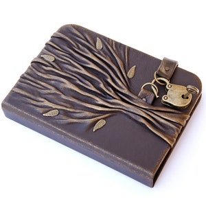 Leather Journal With Lock and Key: Personalized Tree of Life Diary - Etsy