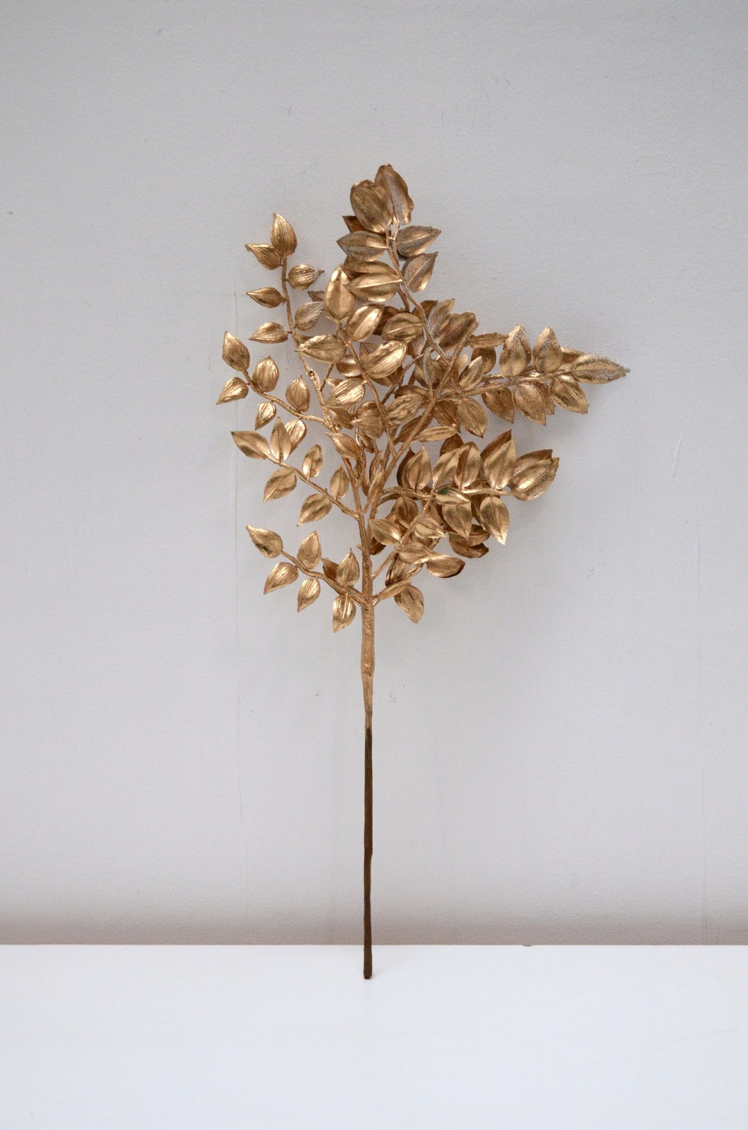 Metallic Gold Leaf Spray Ferris Heart Sloane Faux Leaves 35cm Christmas ...