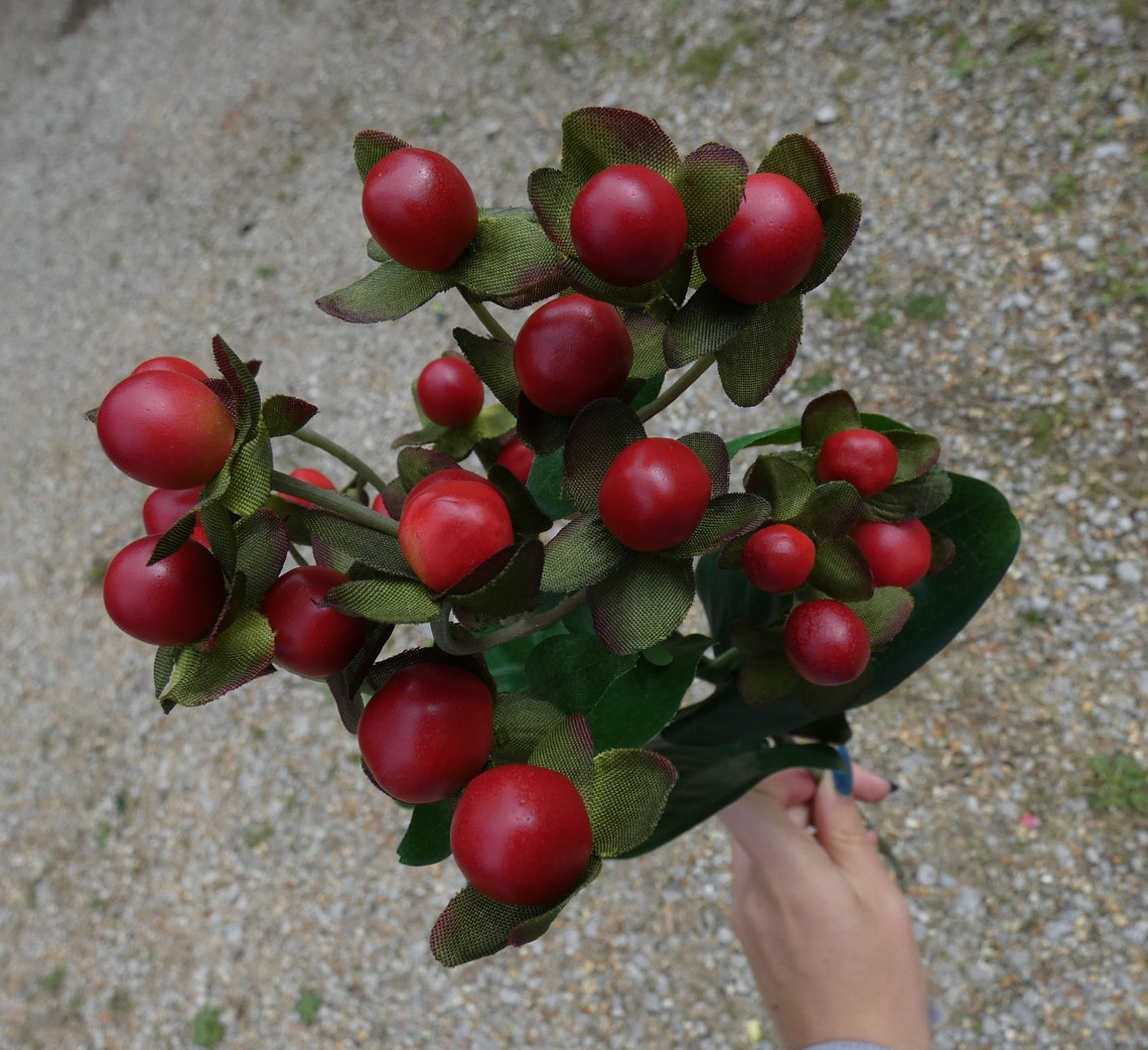 Luxury Artificial Red Hypericum Berry Spray Ferris Heart - Etsy UK