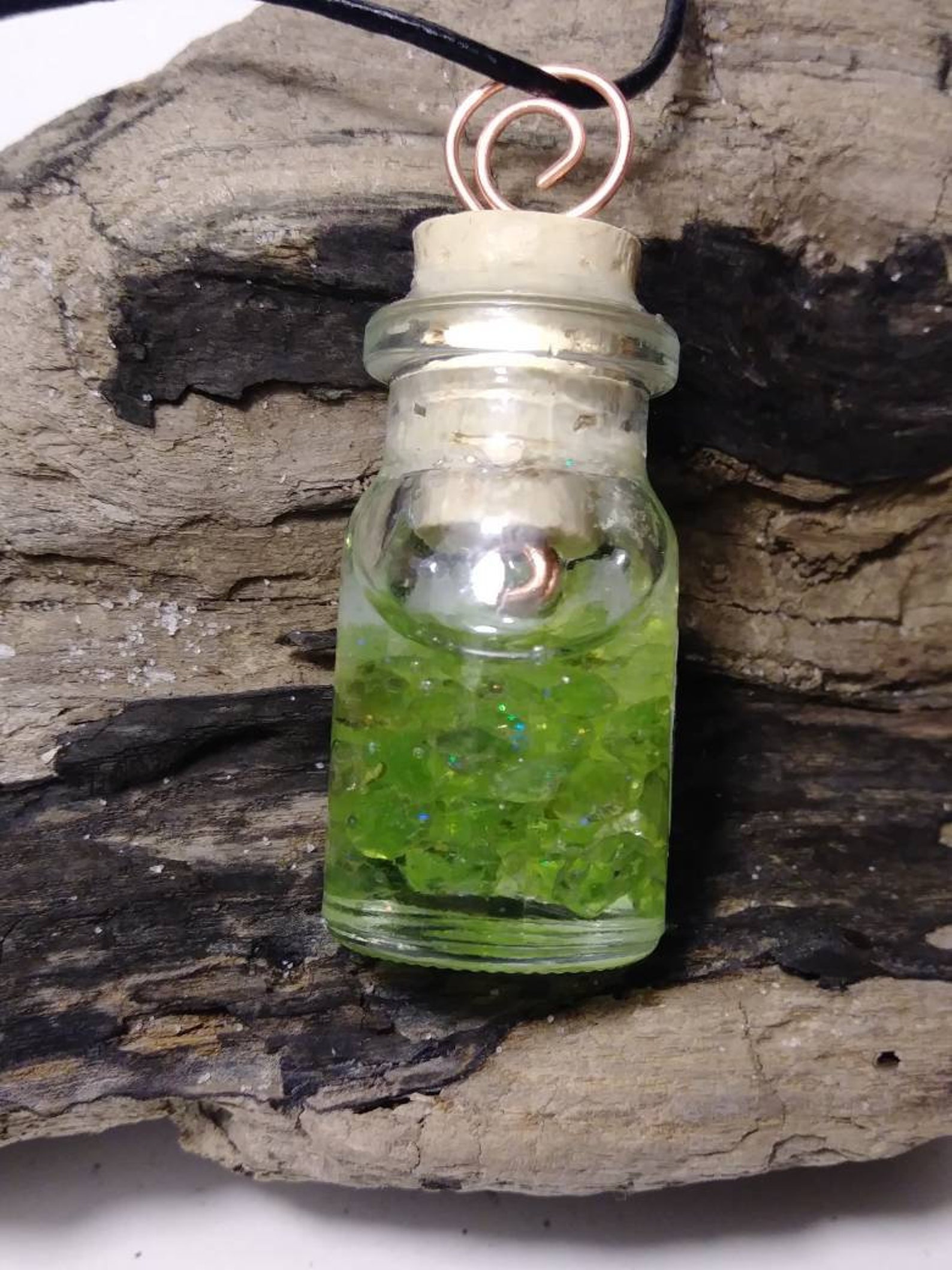 Eye of Newt Bottle Pendant. Witch Spell Bottle Magic Spell - Etsy