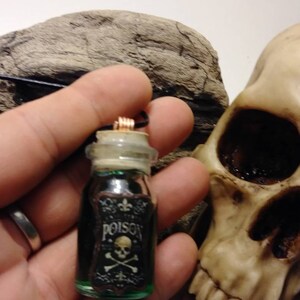 Poison Bottle Pendant. Witches Spell Bottle, Magic Spell Bottle, Poison ...