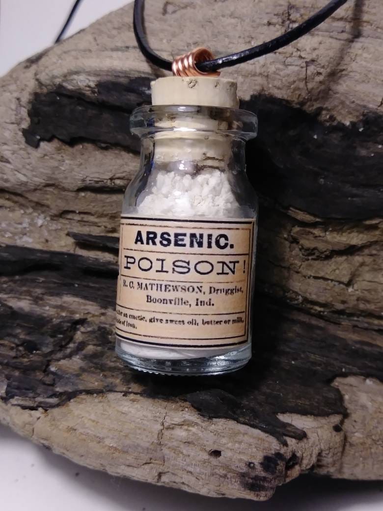 Arsenic Poison Pendant... Witches spell bottle magic spell - Etsy Polska