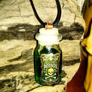 Poison Bottle Pendant. Witches Spell Bottle, Magic Spell Bottle, Poison ...