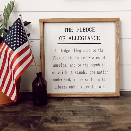 I Pledge Allegiance/ American Flag / Flag / Patriotic Decor / - Etsy