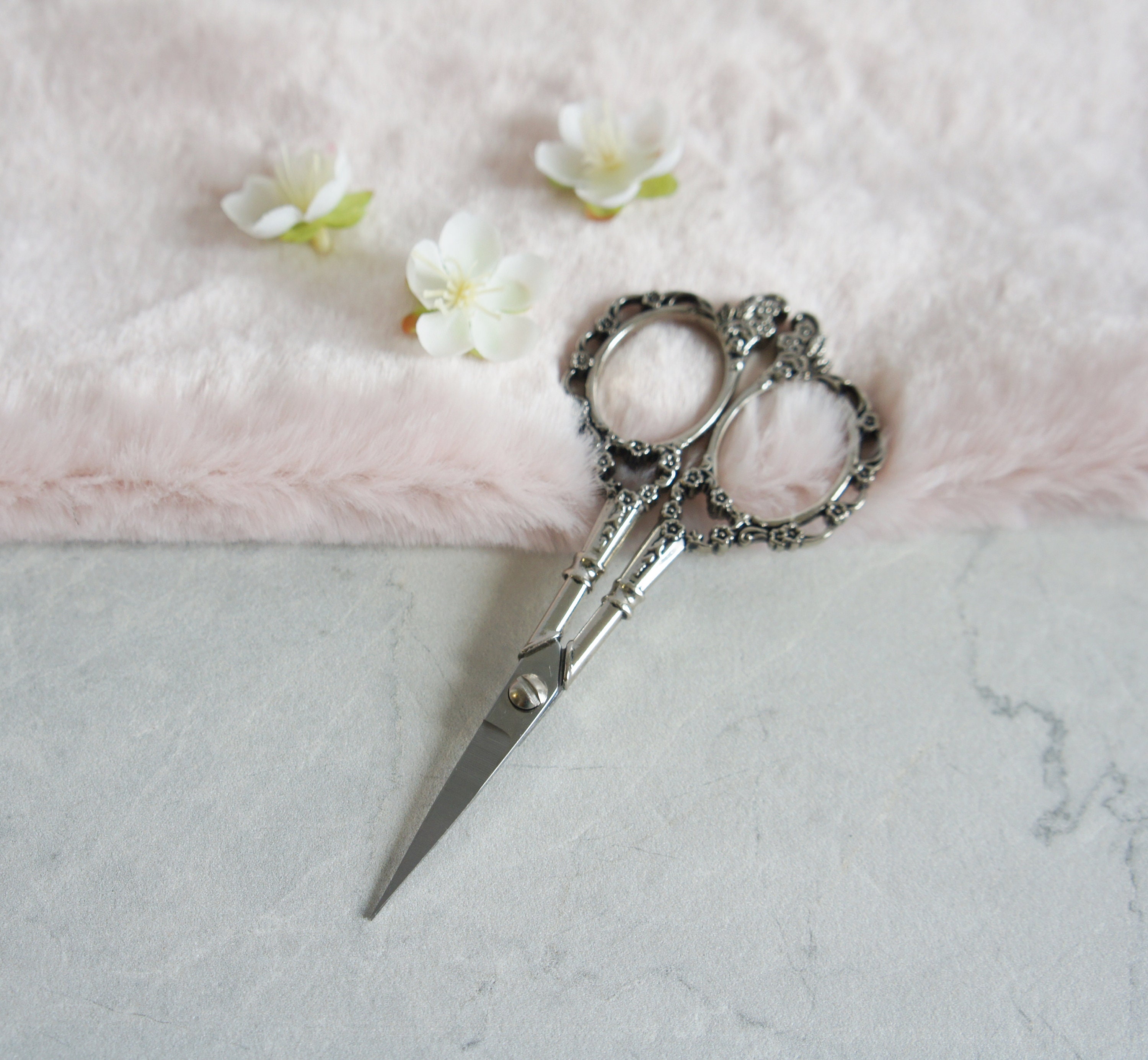 Floral Embroidery Scissors / Vintage Style Scissors / Cute | Etsy