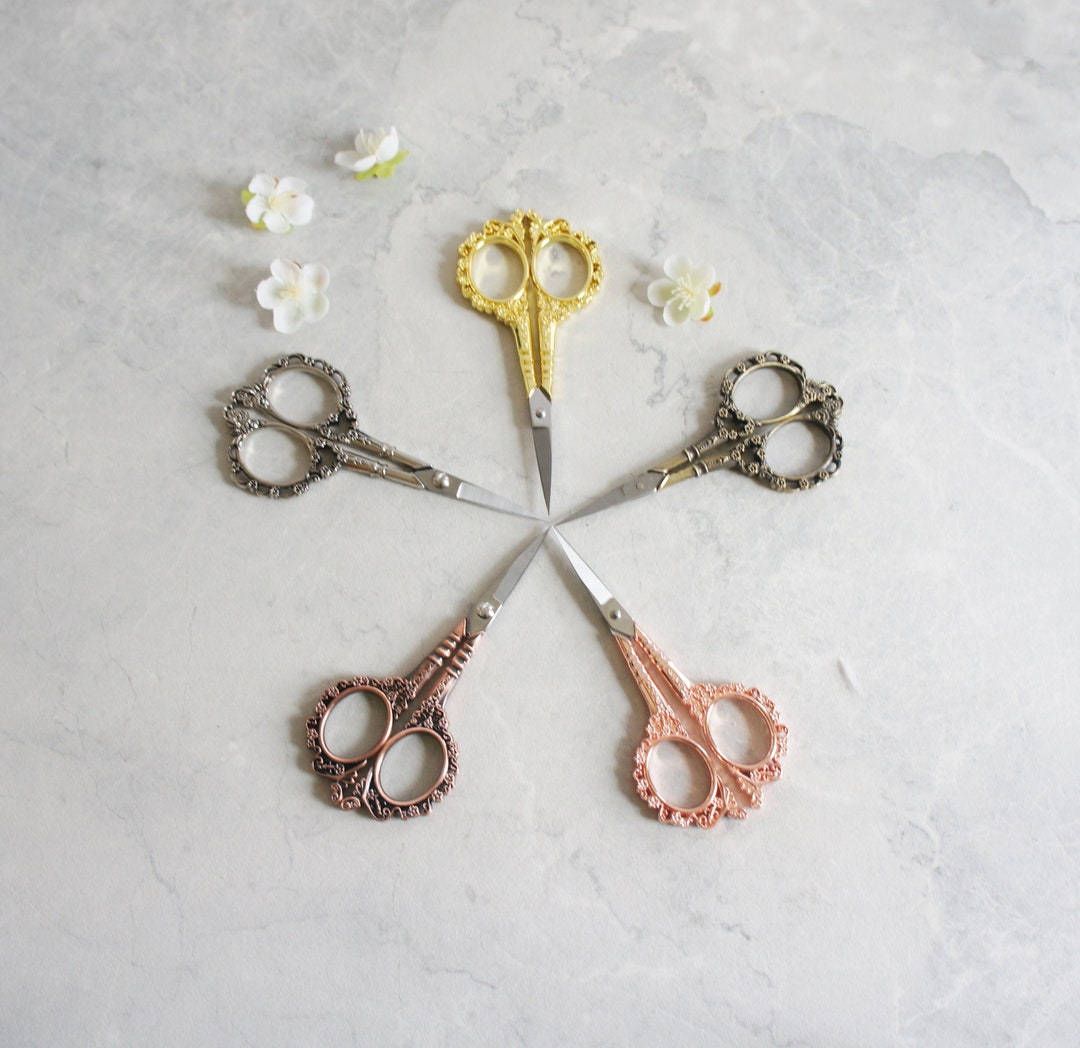 Floral Embroidery Scissors / Vintage Style Scissors / Cute Snips ...