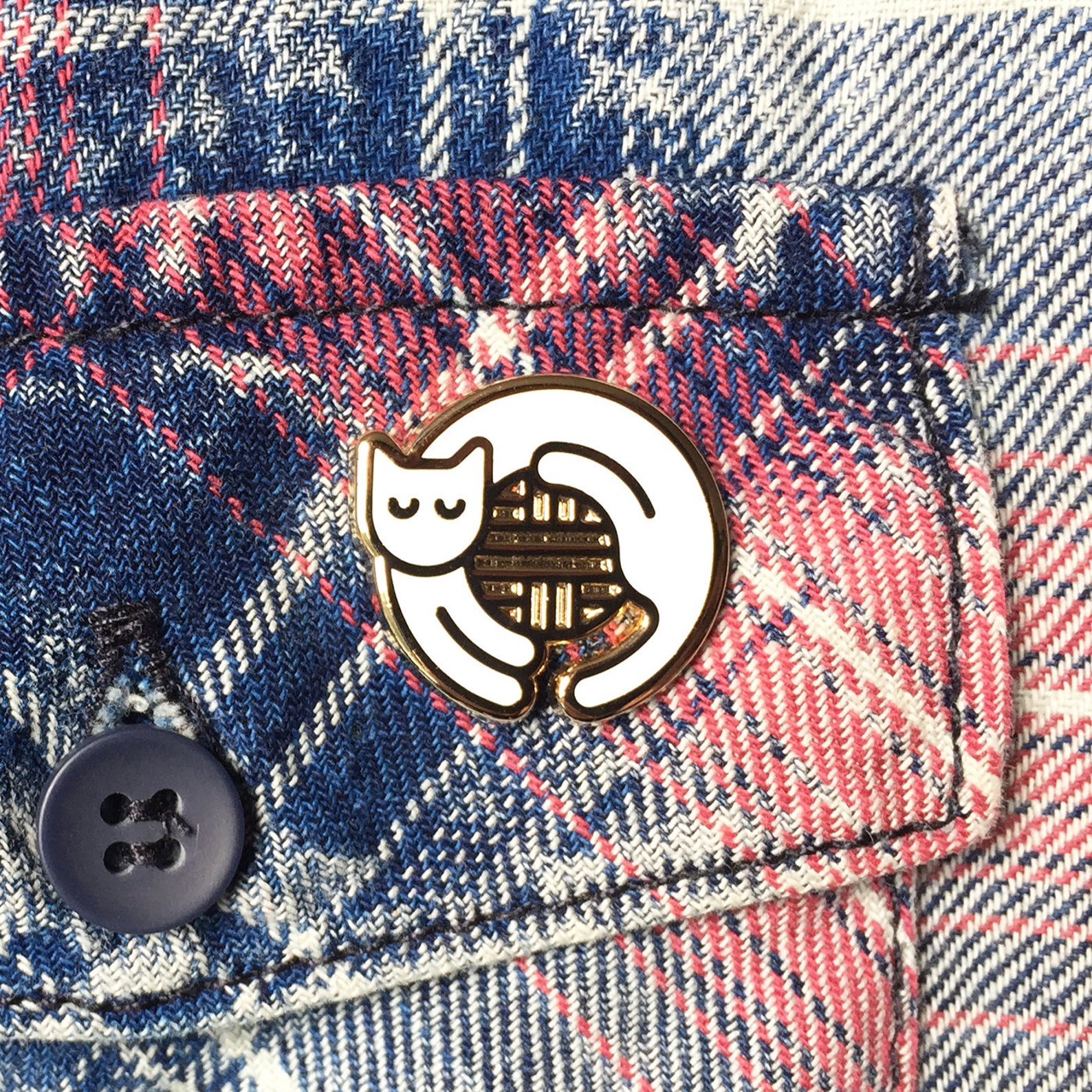 White Cat Enamel Pin Cute Cat Pin Badge White and Gold Pin - Etsy