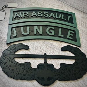 Military Gift US Army Air Assault Tab. Wooden Army Gift Custom Military ...