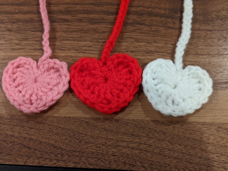 Crochet Heart Bookmark Set, Valentine's Day Gift, Set of 3, Red, Pink ...