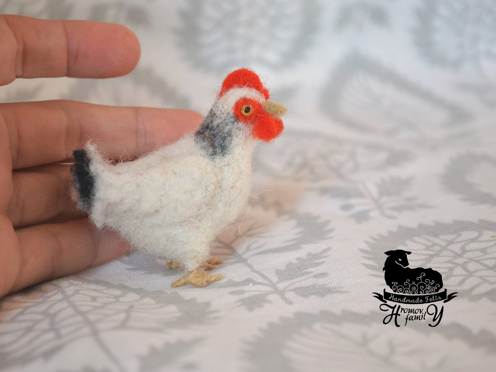 Needle felted hen Felted chicken felted farm animals | Etsy