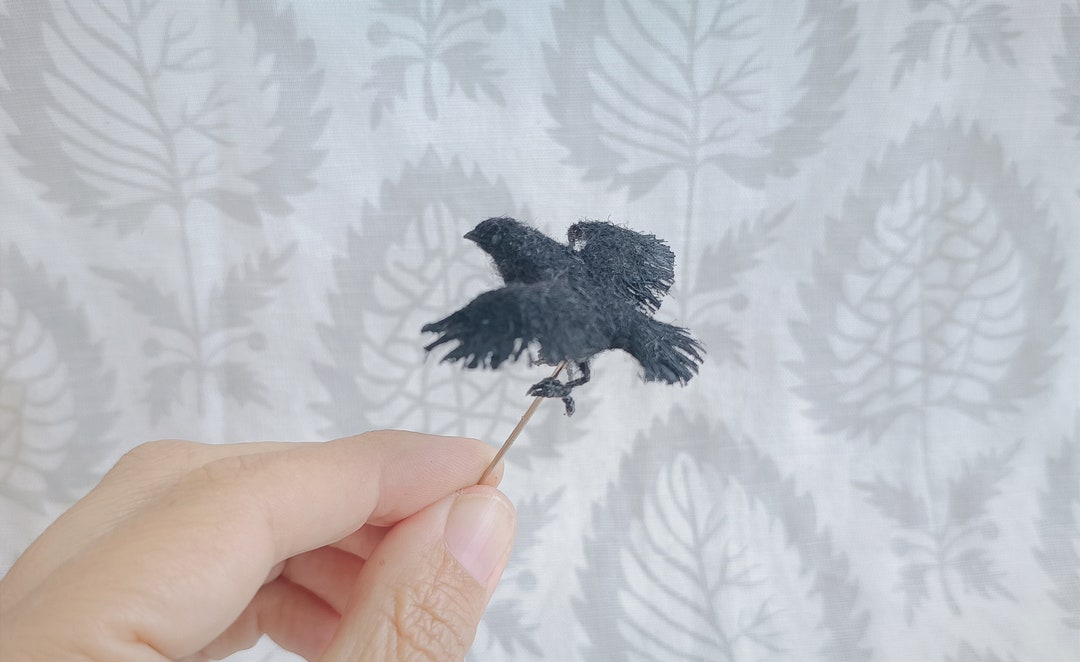 Black Crow Miniature, Felted Mini Bird, Collectible Dollhouse Raven ...