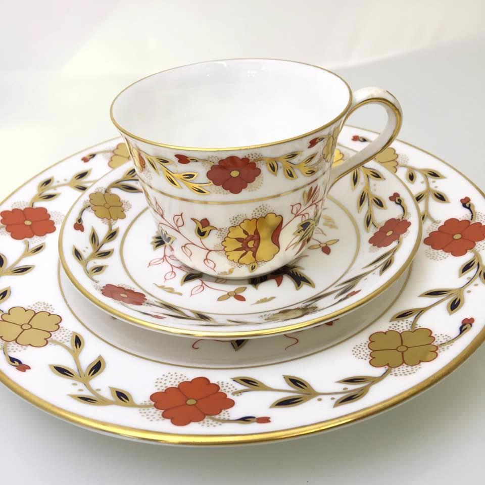 English Royal Crown Derby Bone China Tea Cup Saucer Cake Plate 8687 ...
