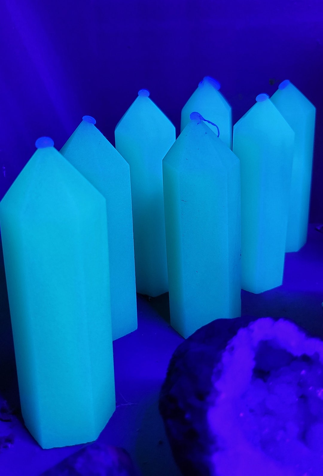UV Light Reactive Towers Man Made Glowing Towers 4 Inch Tower Crystals ...
