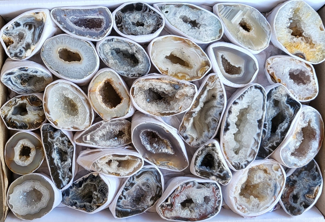 Oco Geode Half Cut and Polished Small Oco Geode Crystals Rocks Lapidary ...