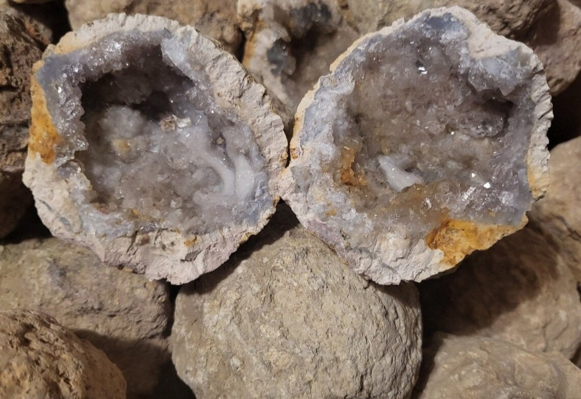 Crystal Canyon Break Your Own Geode Geodes Crystals Lapidary Rocks ...