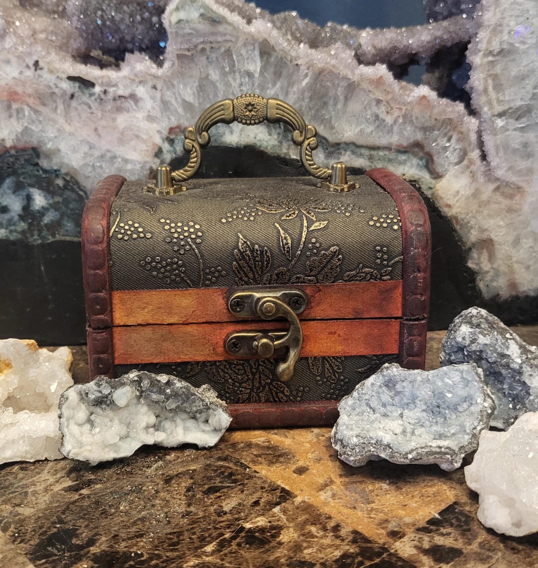 Cluster Treasure Box Geode Gift Box Gift Set Trancas Geodes Crystal ...