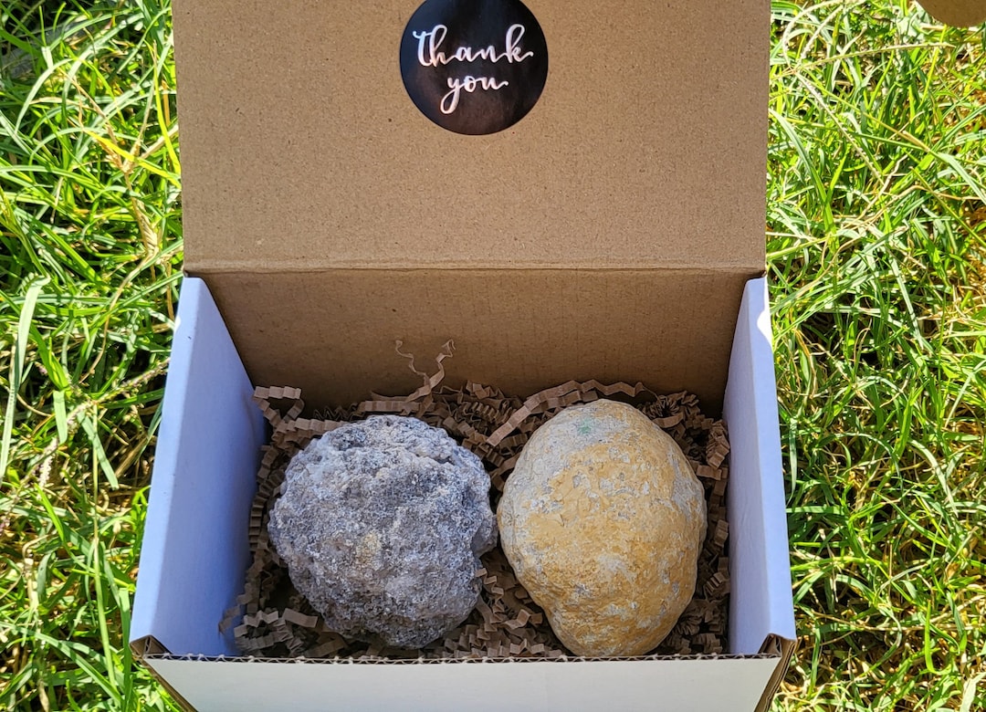 Set of Two SMALL Break Your Own Geodes Box Set Geodes Trancas Geode ...