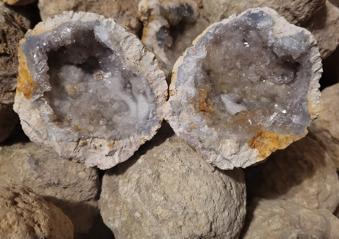 Crystal Canyon Geode Break Your Own Geode Geodes Rattler Geode - Etsy