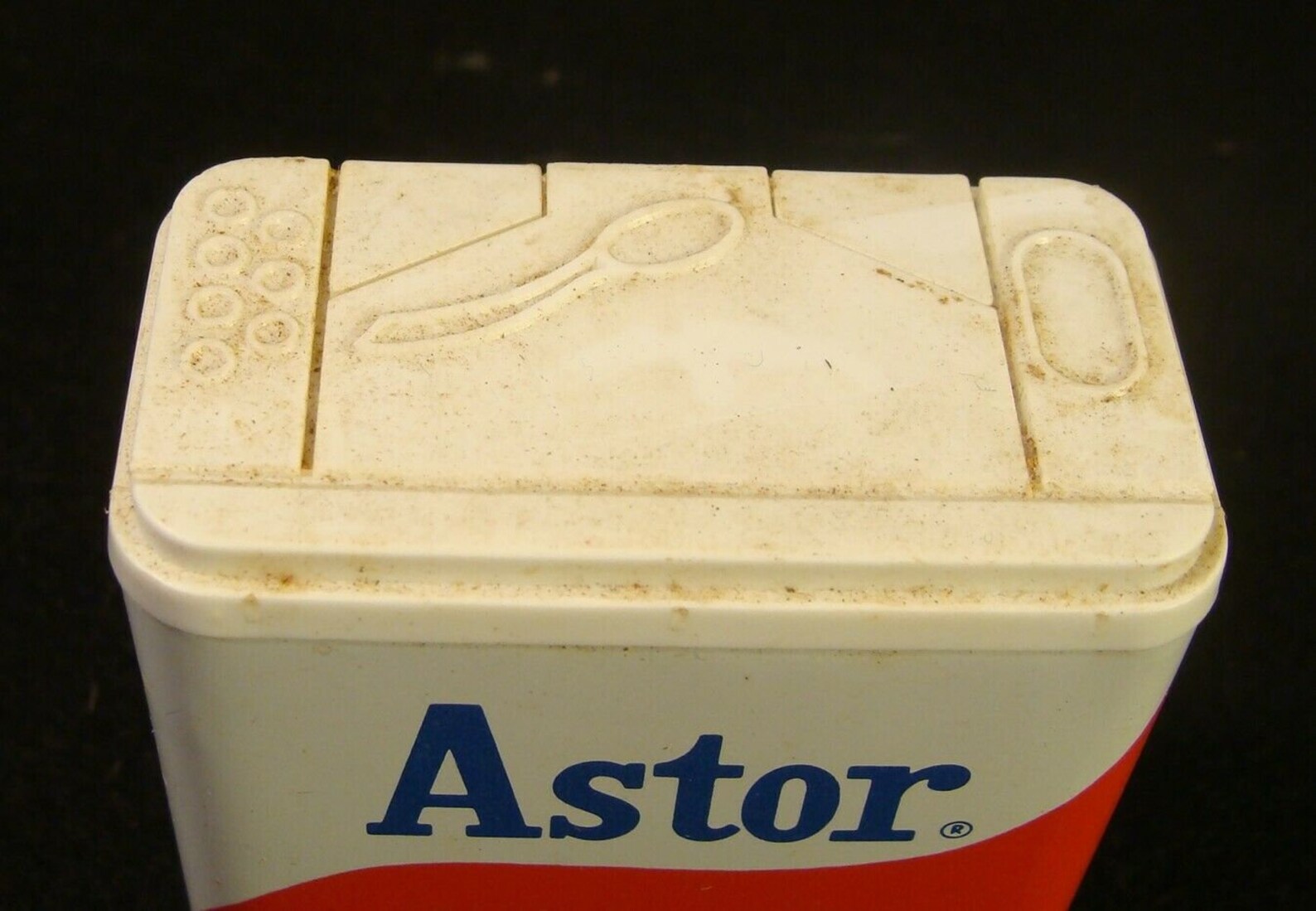 Vintage Astor Ground Nutmeg Spice Tin 1 1/2 Oz Red White - Etsy