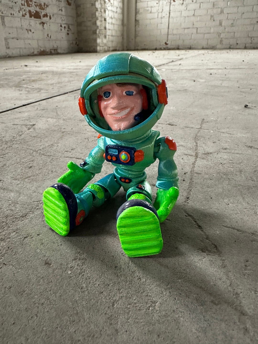 3D Printed Flexi Character Set: Hand-painted Astronaut, Dino & Frog - Etsy