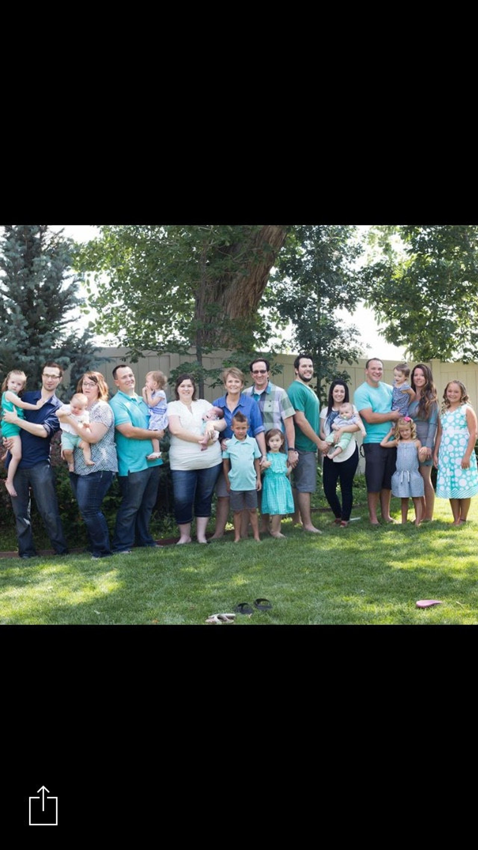 Large Faceless Family Portrait - Etsy