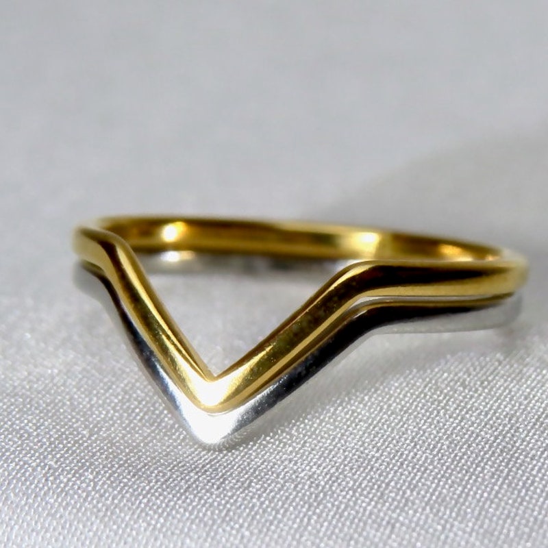 V Shape Ring - Etsy