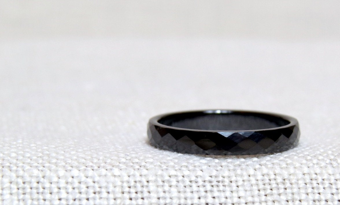 Simple Black or White Ring, Minimalist Ring, Faceted Ceramic Ring ...