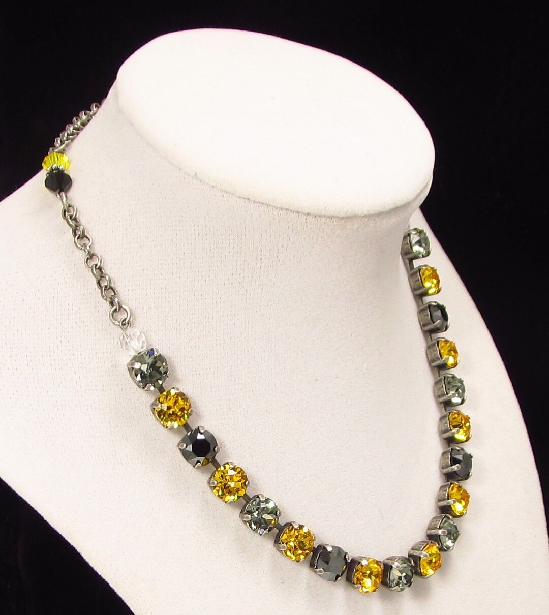 Pittsburgh Steelers/penguins Crystal Necklace: Black & Gold Fan Jewelry ...