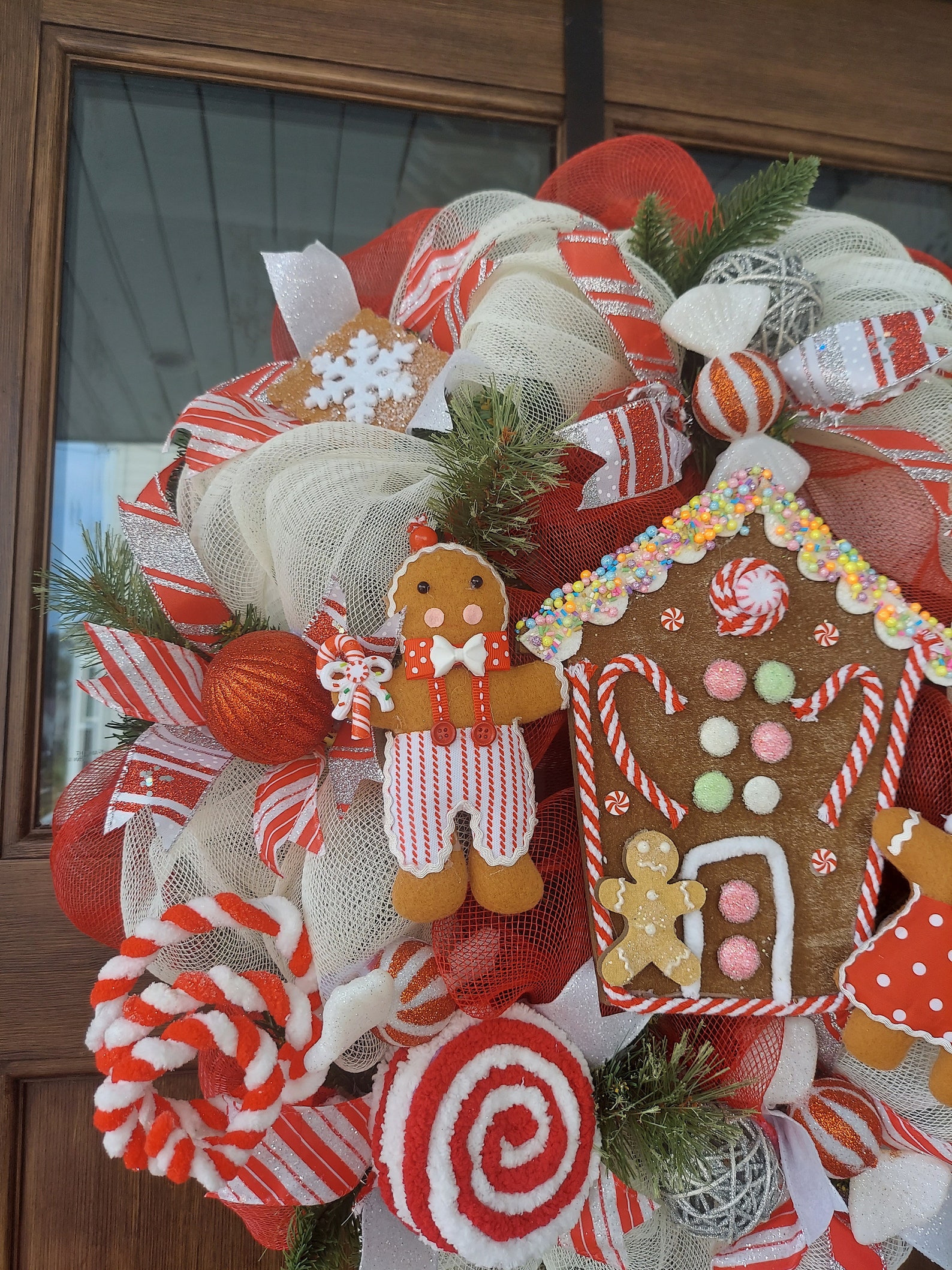 Peppermint Gingerbread Wreath / Gingerbread Wreath / Glam - Etsy