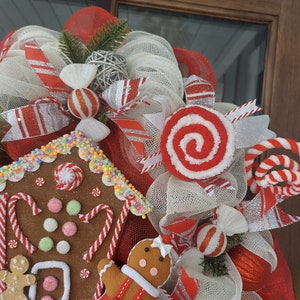 Peppermint Gingerbread Wreath / Gingerbread Wreath / Glam - Etsy