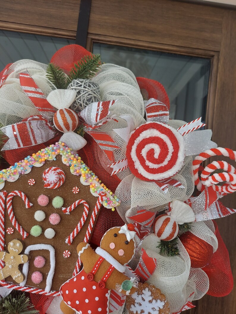 Peppermint Gingerbread Wreath / Gingerbread Wreath / Glam - Etsy