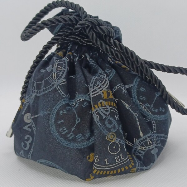 Dungeons and Dragons Clock - Etsy