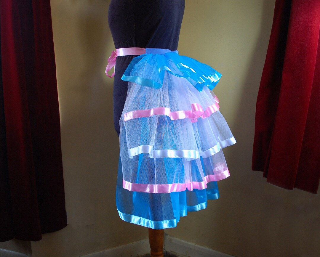 LGBTQ+ Trans Flag Net Bustle - Etsy