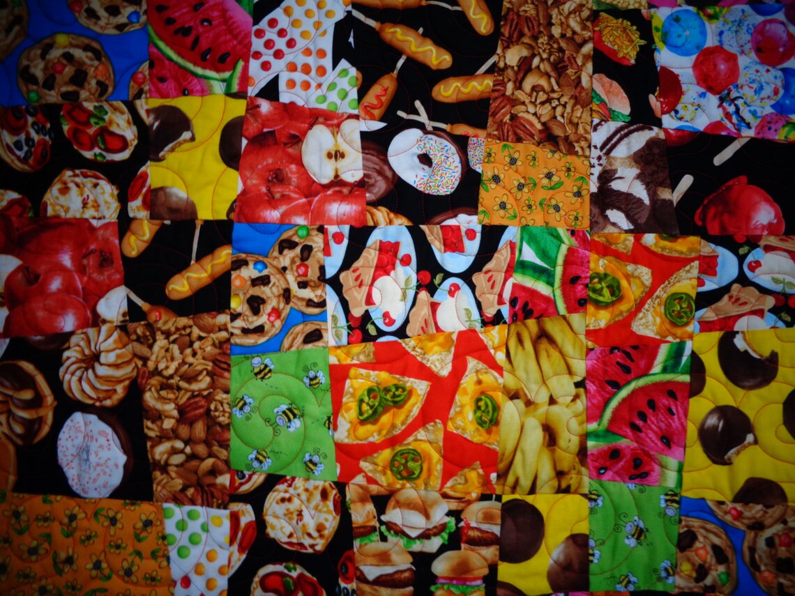 Quilt Ideal for Picnic. Food, Food, Food. and the Ants Are Coming. Eat ...