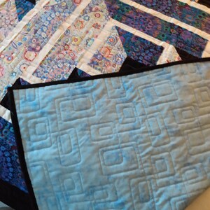 Labyrinth Walk Quilt - Etsy