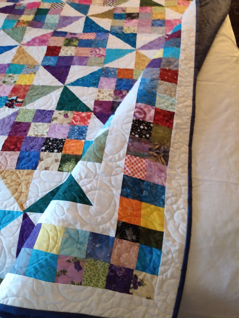 Scrappy Pinwheel Quilt. - Etsy
