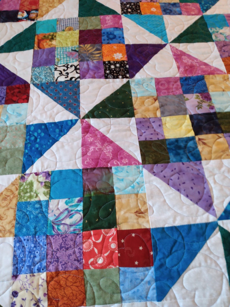 Scrappy Pinwheel Quilt. - Etsy