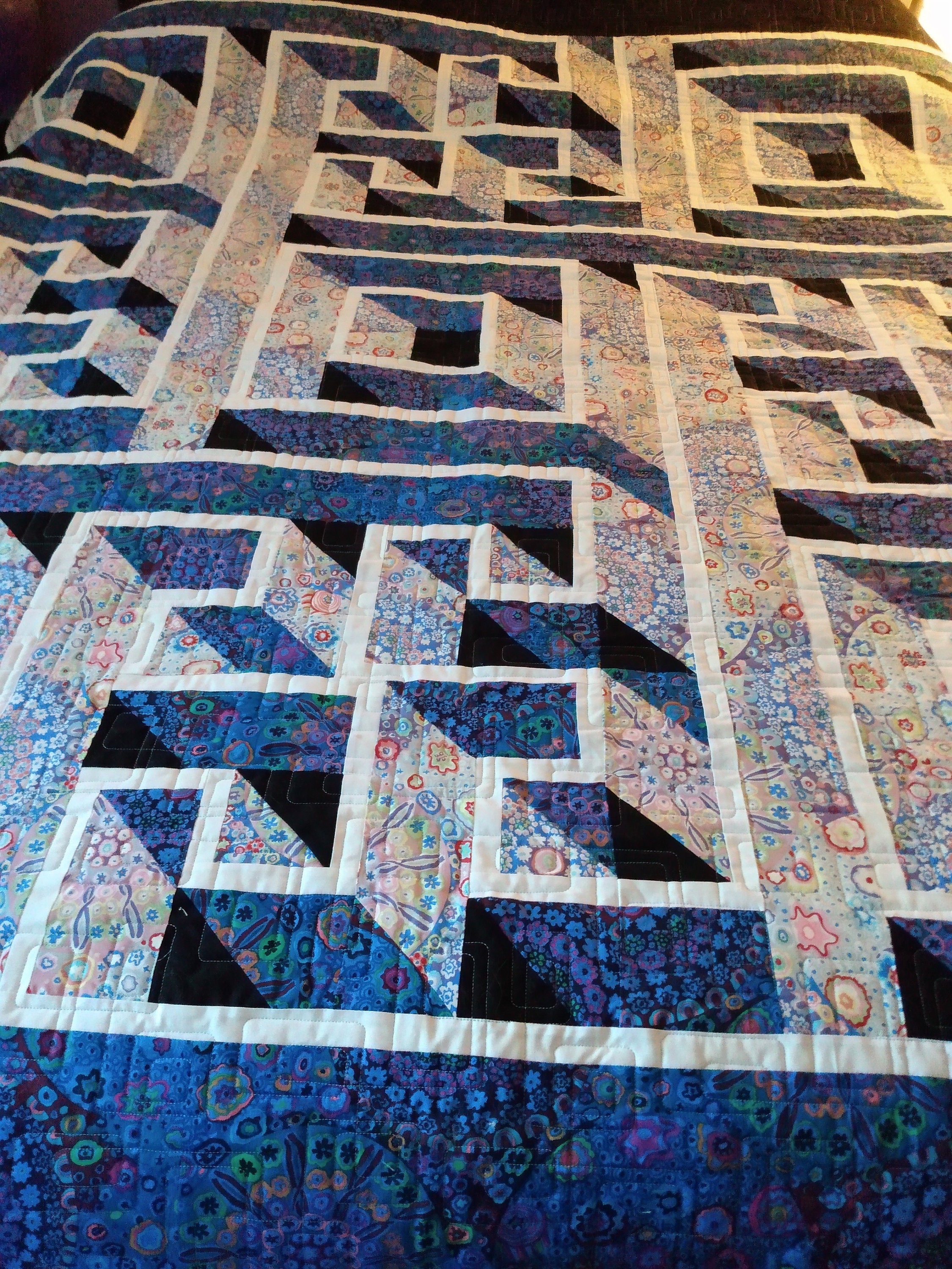 Labyrinth Walk Quilt - Etsy