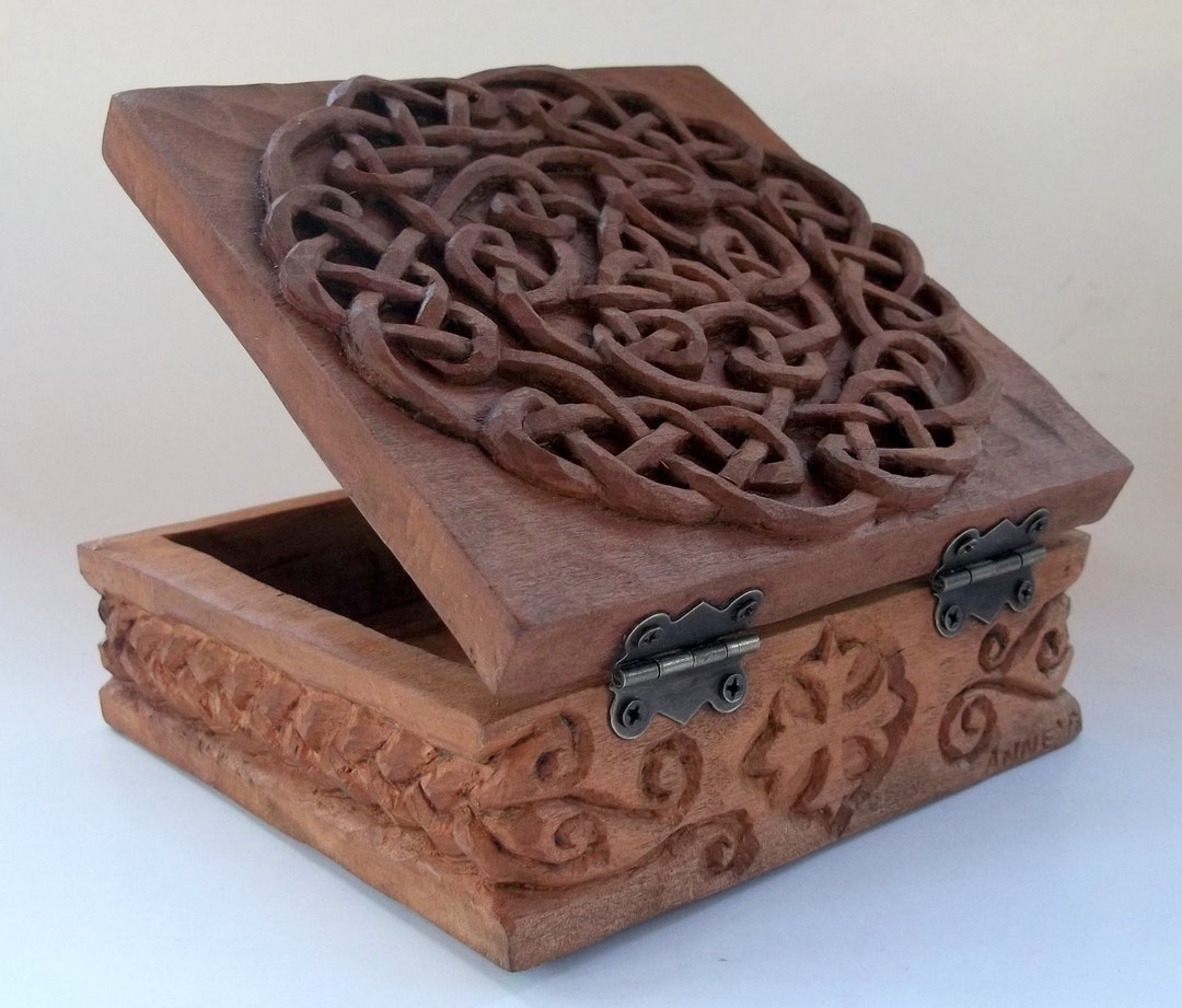 Celtic Box Wood Carving Handmade Woodcarving 55 X 55 X 31 - Etsy UK