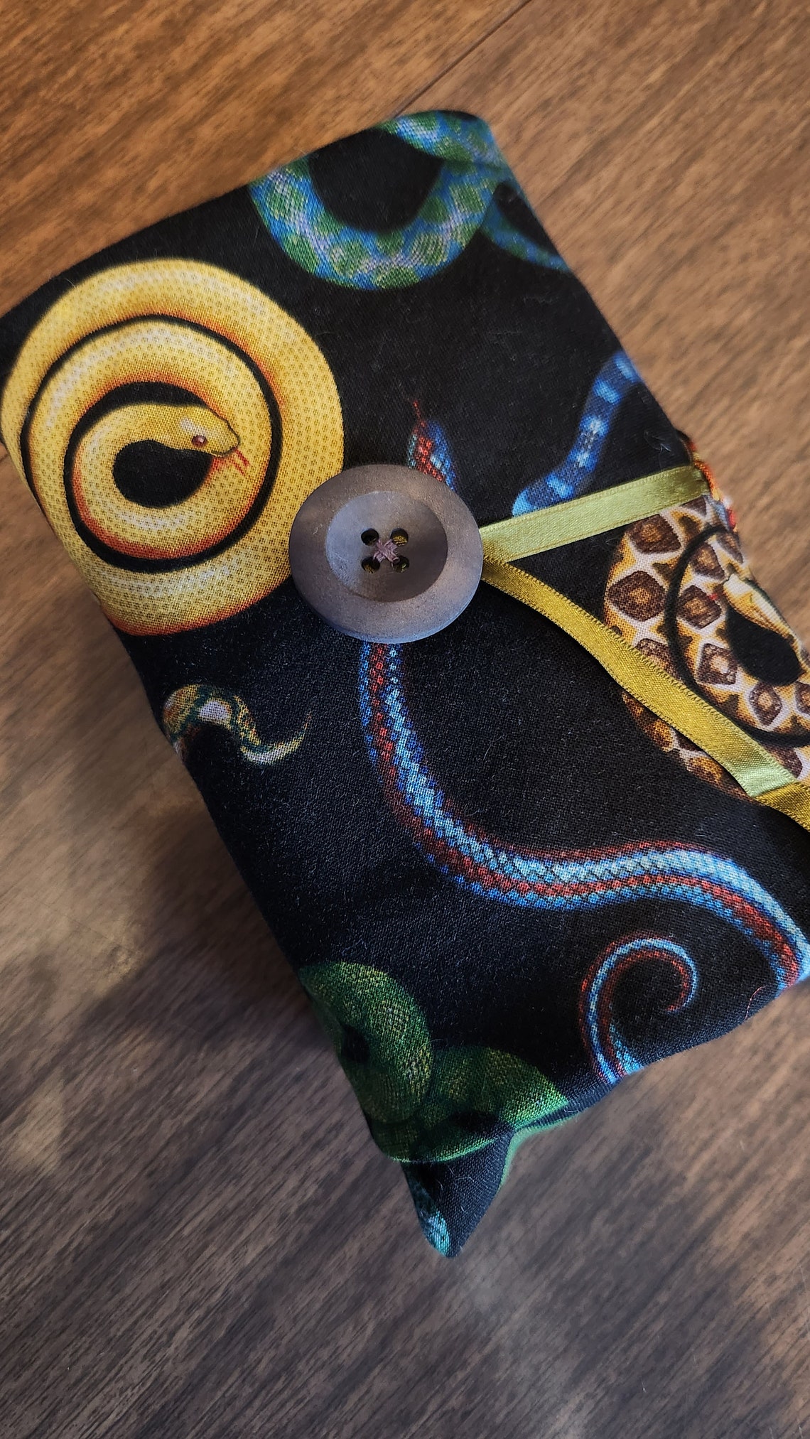Hand Made Snake Tarot/oracle Deck Wrap/ Divining Cloth. 18" Square ...