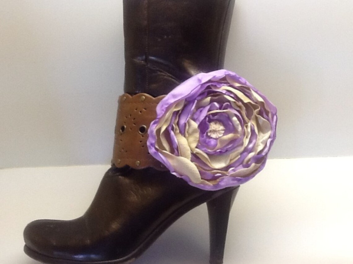 Adjustable Velcro Boot Jewelry: Burlap Flower, Belt Buckle, Lavender ...