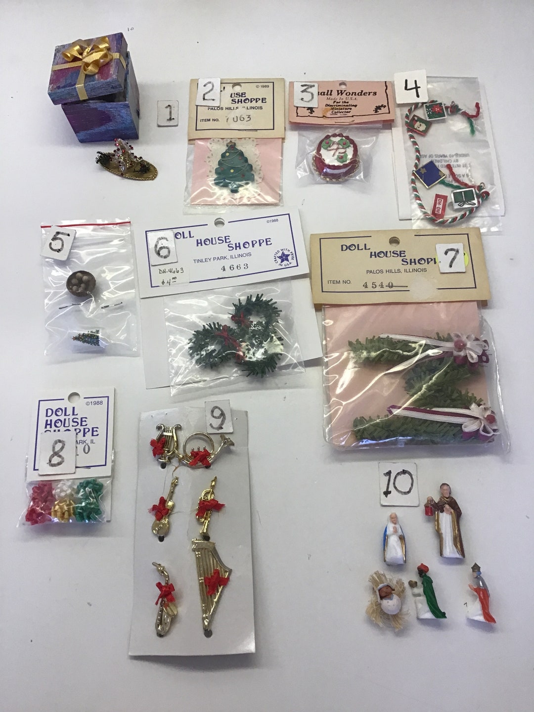 Dollhouse Miniature Christmas Extras - Etsy