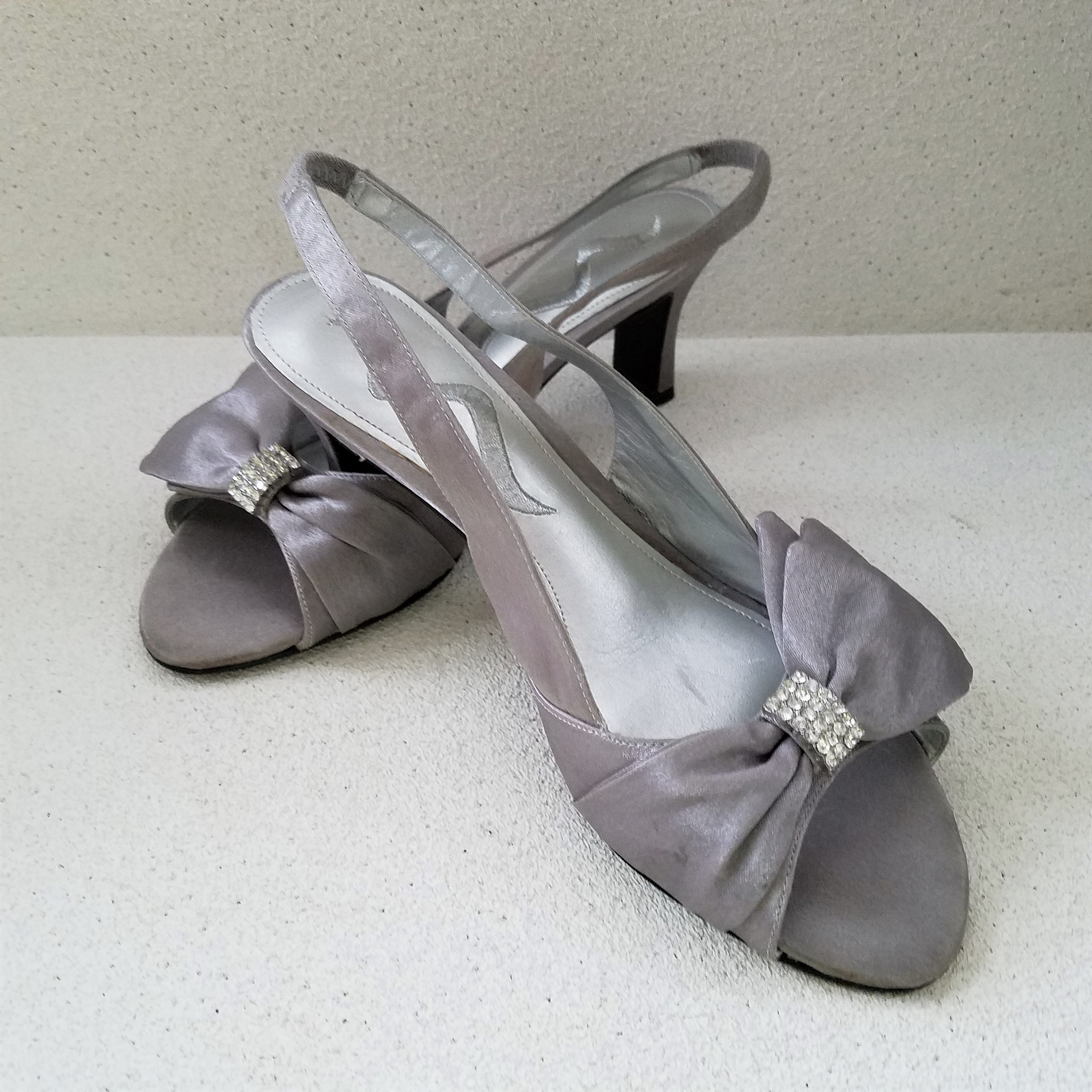 NINA Silvery Gray Peep Sling Kittens - Cute Silver Bridesmaid Kittens ...