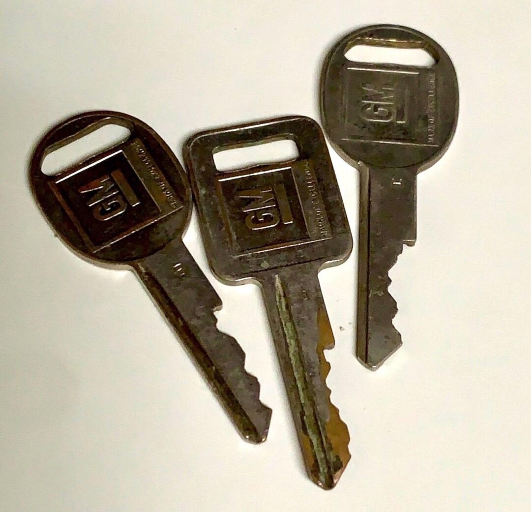 Lot of 3 Early 1980s Vintage Original GM General Motors Car Keys - Etsy